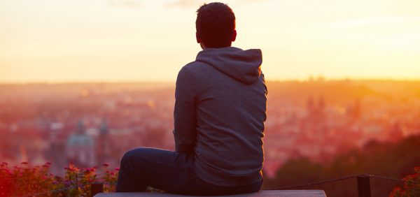 Pessoa isolada - Quais os motivos de tal comportamento? - José Roberto ...